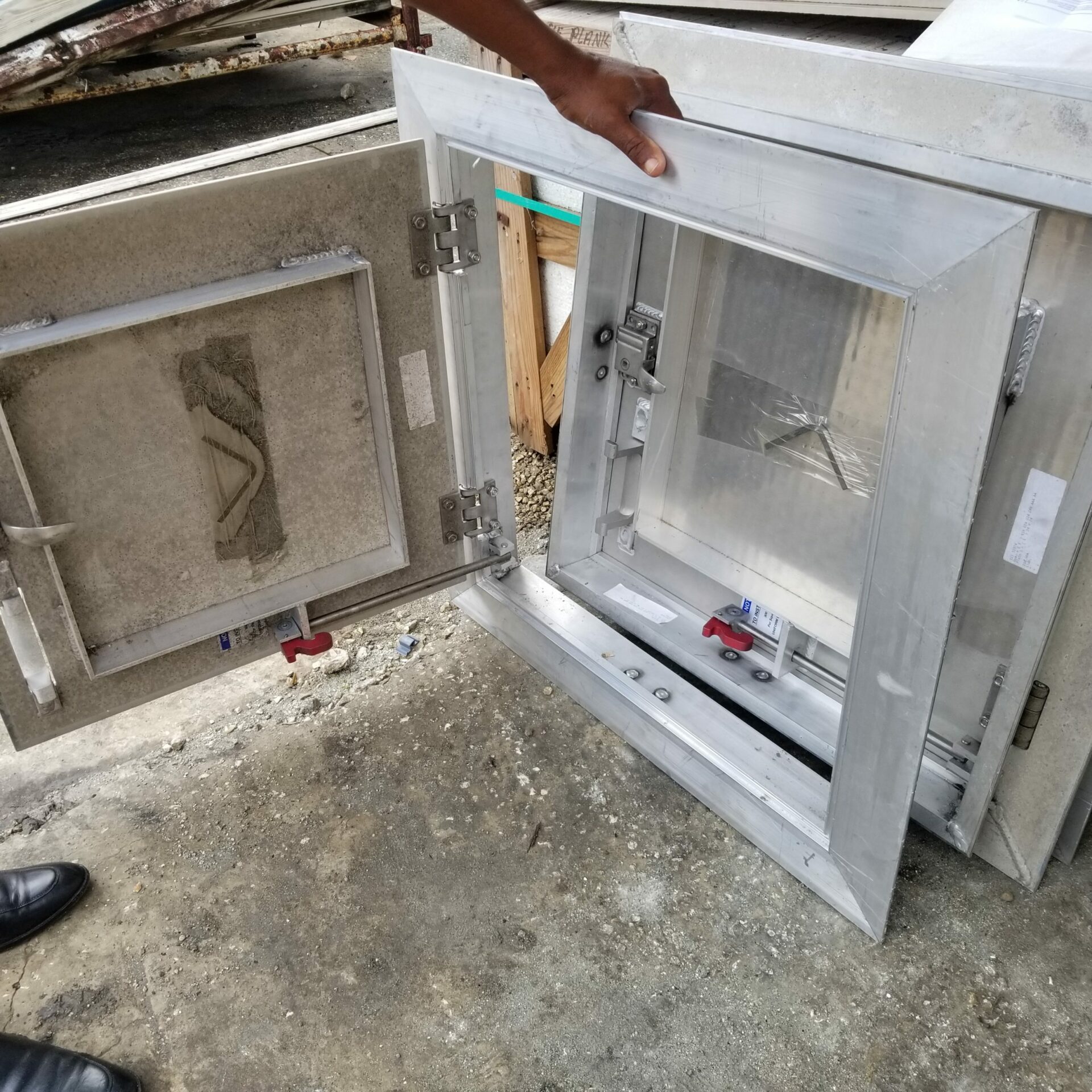 Aluminum Access Door w/ Frame – Everything Warehouse