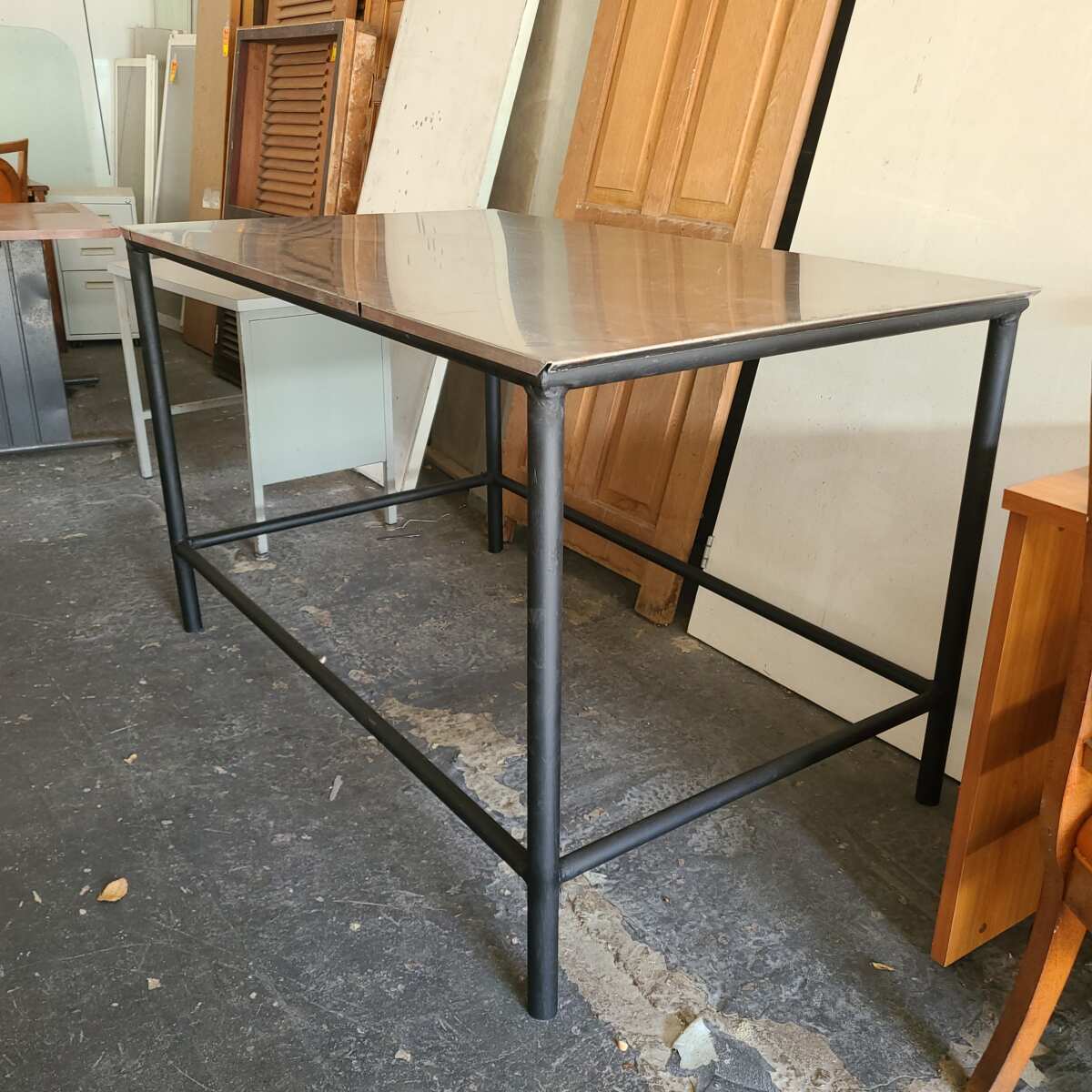 Metal Prep Table – Everything Warehouse